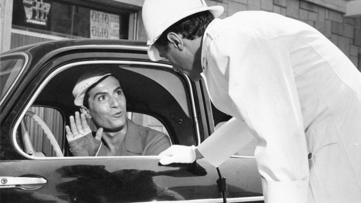 Nanni Loy, con la sua creatività, ha sovvertito come nessun altro la ...