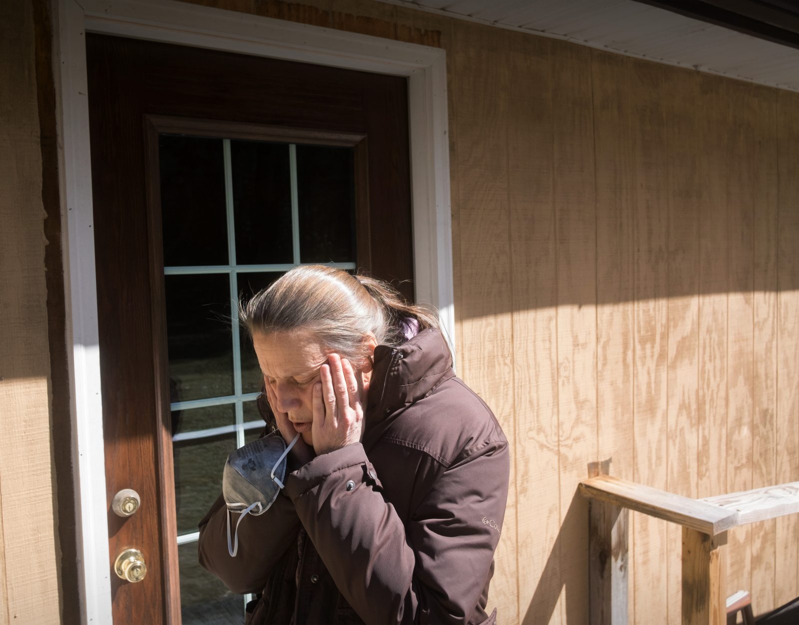 LA FOTOGRAFÍA DE MASSIMO BERRUTI CUENTA LA LOCURA ORDINARIA DEL SER HUMANO