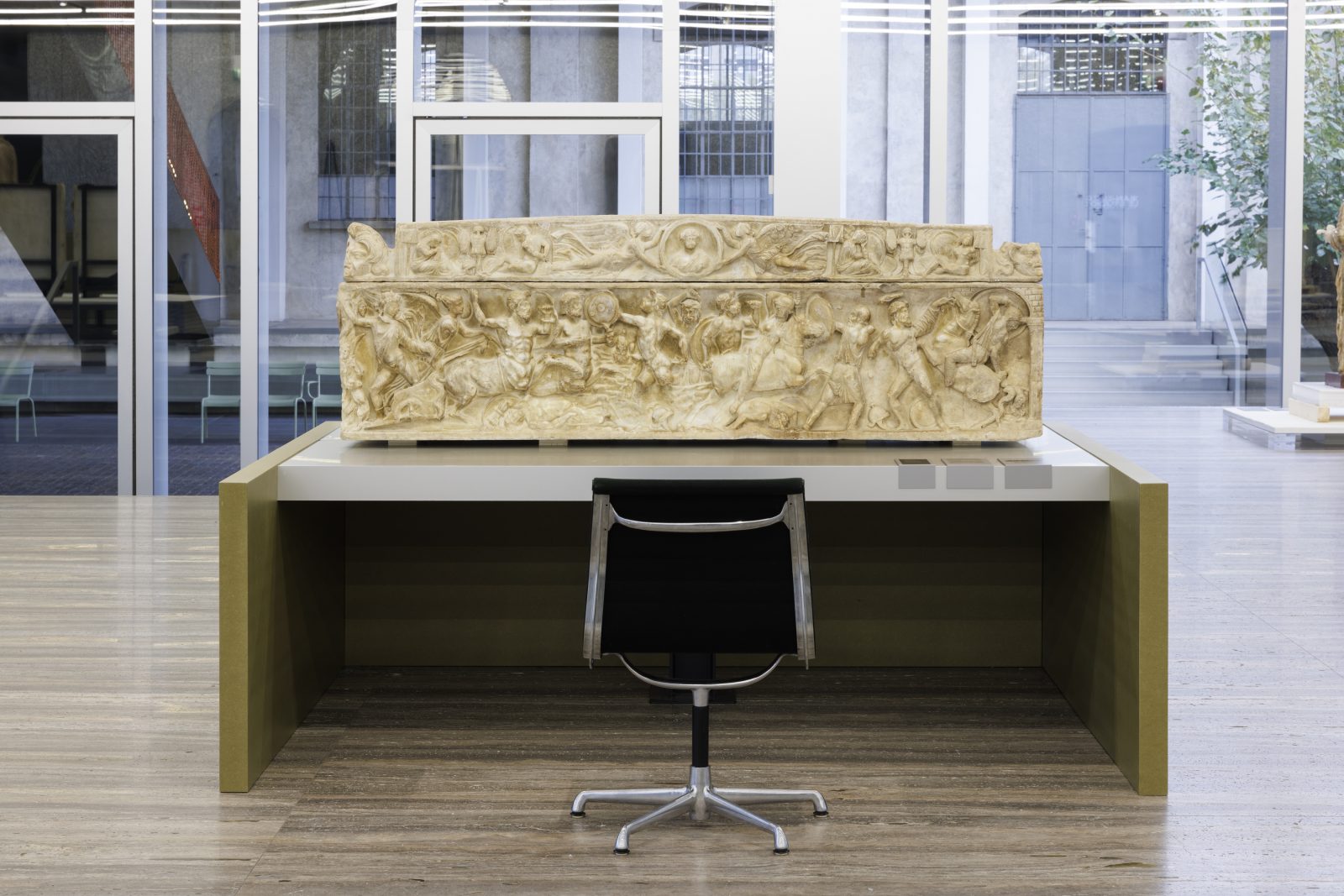 Riciclo è anche nuova bellezza, rinnovamento, come ci mostra “Recycling ...