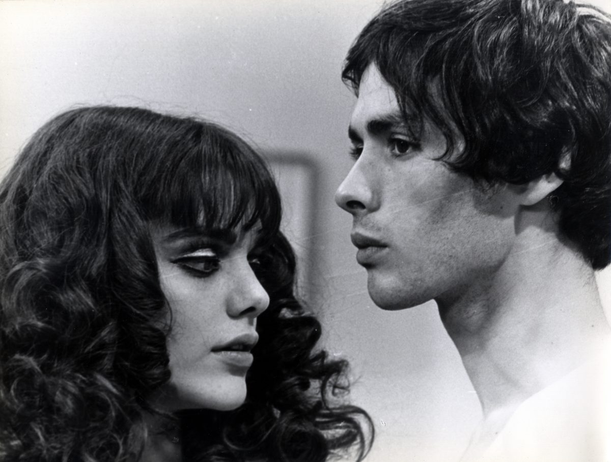 Nel continuo rimando di riflessi, l’essenza di Bertolucci è un’intima appartenenza ad altri ...